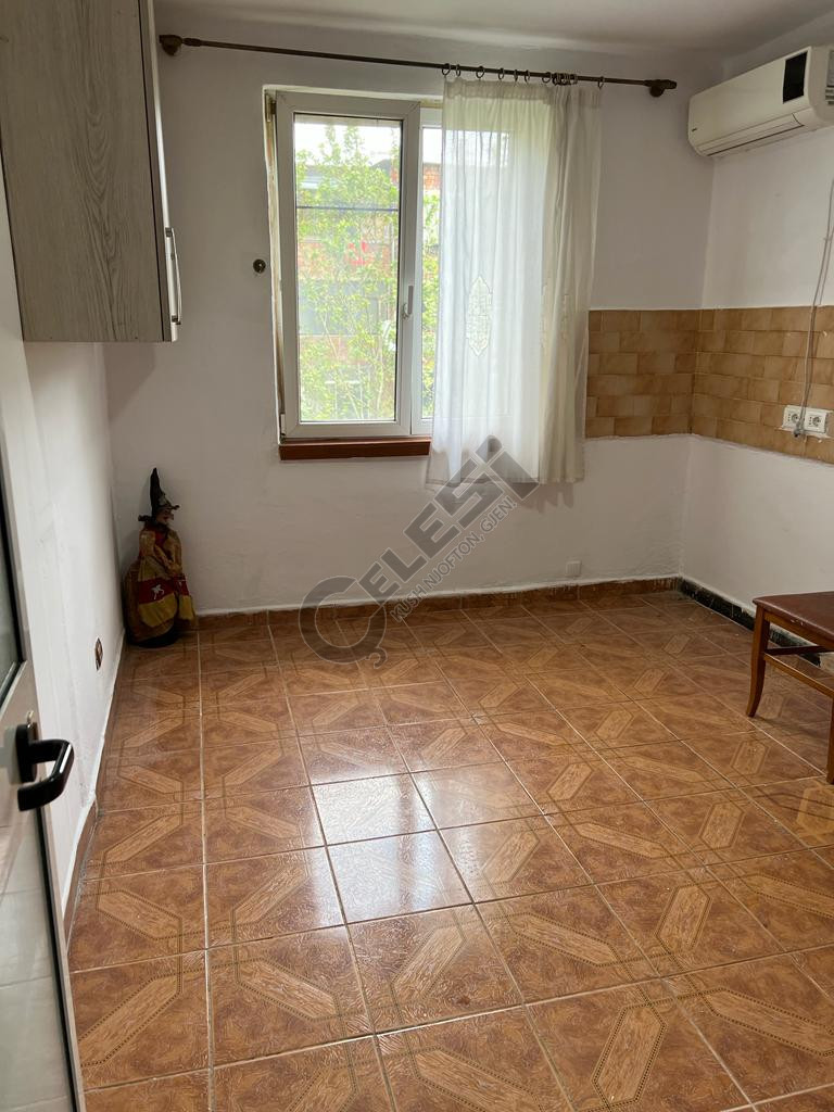 SHTEPI ME QERA - RRUGA MYSLYM SHYRI... rif. 813242 - Gazeta Celesi